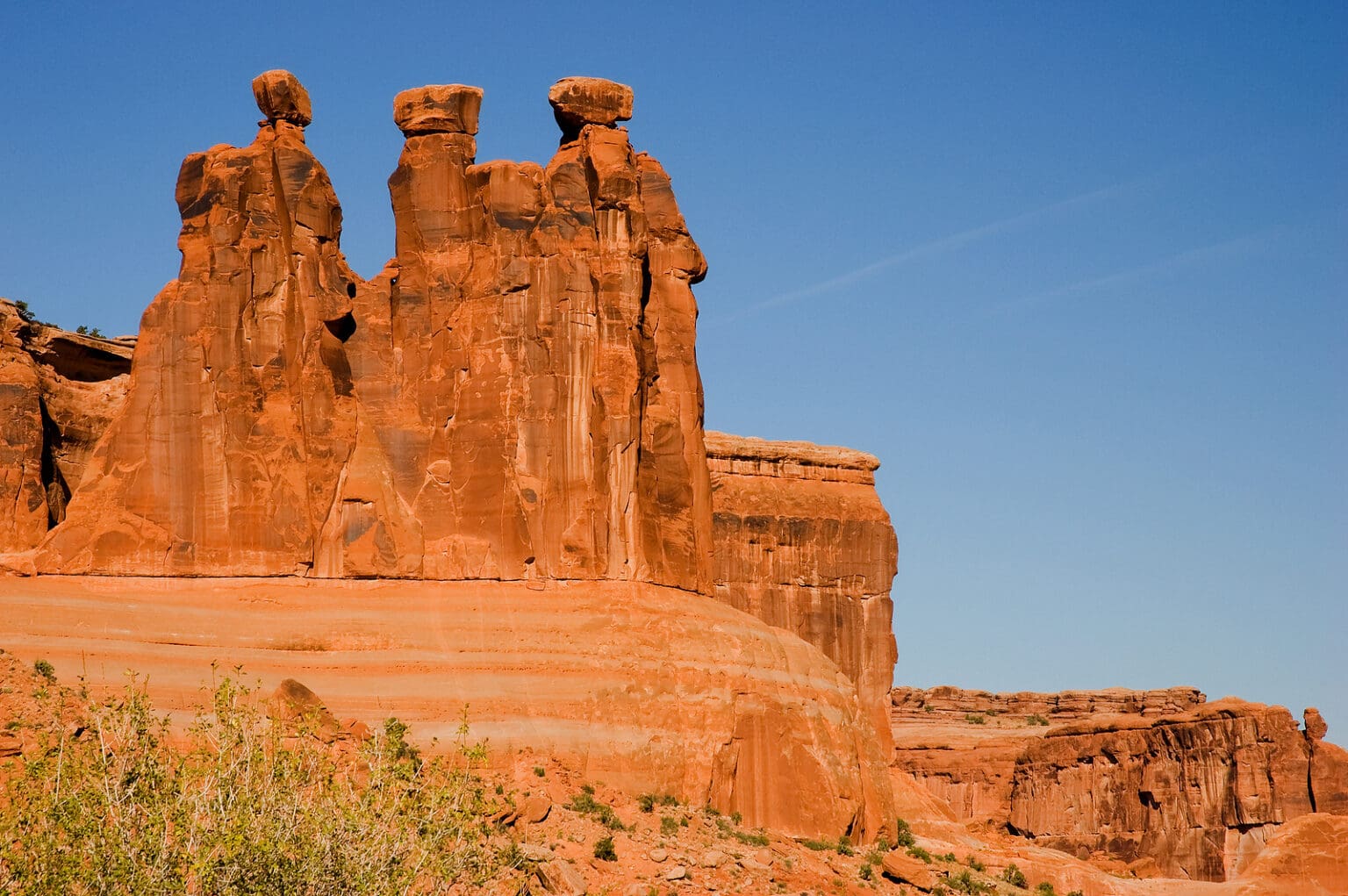 The Three Gossips- Arches National Park | GuideAlong